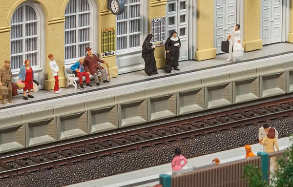 Faller 120100 HO Scale Modern Platform for Marklin C-Track w/Details ...