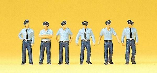 Preiser 10342 HO Scale Assorted Firemen -- German - Black Forest® Hobby ...