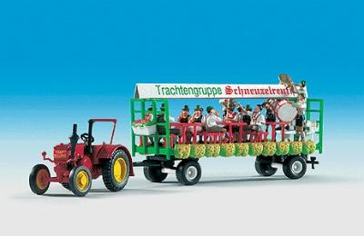 Kibri 12226 HO Scale Lanz Tractor w/Parade Float & 5 Figures - Alpine ...