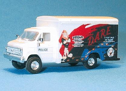 Trident Miniatures 90238 HO Scale Chevrolet Box Van - Emergency ...