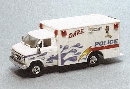Trident Miniatures 90303 HO Scale Chevrolet Box Van - Emergency ...