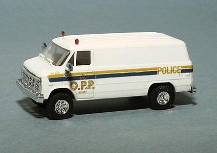 Trident Miniatures 90317 HO Scale Chevrolet Cargo Van - Emergency ...