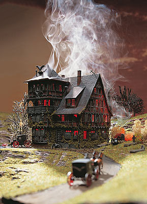 Vollmer 43679 HO Scale Vampire Villa - Kit -- 4-13/16 x 4-13/16 x 5-13/ ...