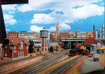 Vollmer 45754 HO Scale Three-Stall Roundhouse -- 13 x 19-5/8 x 4-7/8 ...